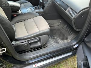 Melns Audi A6 2005 Rīga, ar dzinēja tilpumu 3.00 L un nobraukumu 413 tūkst. km par 1450 €, foto 17 vietnē AUTOMOTO.COM.LV