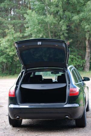 Black Audi A6 2005 in Radviliskis, with an engine capacity of 2.97 L and mileage of 375 thousand km for 3500 €, photo 9 on AUTOMOTO.COM.LV