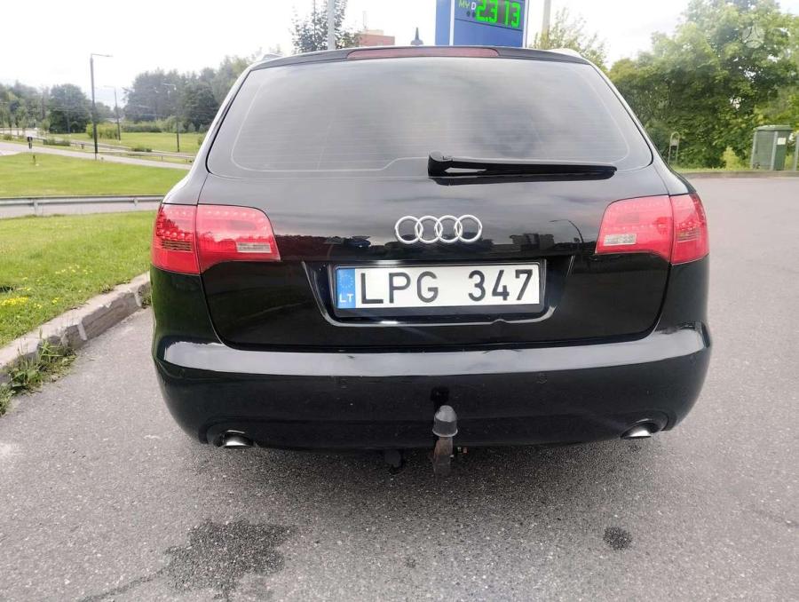 Black Audi A6 2005 in Vilnius, with an engine capacity of 2.97 L and mileage of 377 thousand km for 2450 €, photo 7 on AUTOMOTO.COM.LV