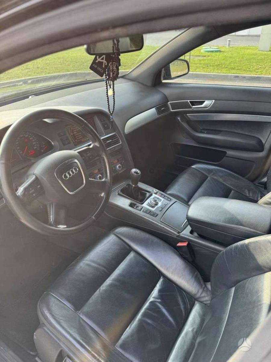 Melns Audi A6 2005 Viļņa, ar dzinēja tilpumu 2.70 L un nobraukumu 346 tūkst. km par 1500 €, foto 10 vietnē AUTOMOTO.COM.LV