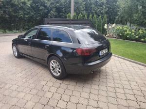 Melns Audi A6 2005 Panevēža, ar dzinēja tilpumu 2.70 L un nobraukumu 416 tūkst. km par 1400 €, foto 5 vietnē AUTOMOTO.COM.LV