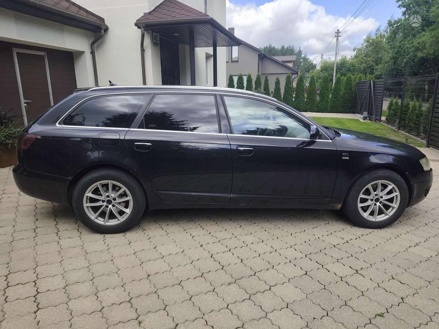 Melns Audi A6 2005 Panevēža, ar dzinēja tilpumu 2.70 L un nobraukumu 416 tūkst. km par 1400 €, foto 8 vietnē AUTOMOTO.COM.LV