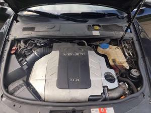 Melns Audi A6 2005 Panevēža, ar dzinēja tilpumu 2.70 L un nobraukumu 416 tūkst. km par 1400 €, foto 10 vietnē AUTOMOTO.COM.LV