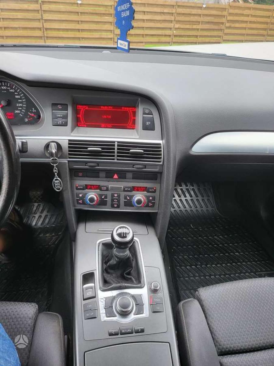 Black Audi A6 2005 in Telschi, with an engine capacity of 2.00 L and mileage of 308 thousand km for 2600 €, photo 9 on AUTOMOTO.COM.LV