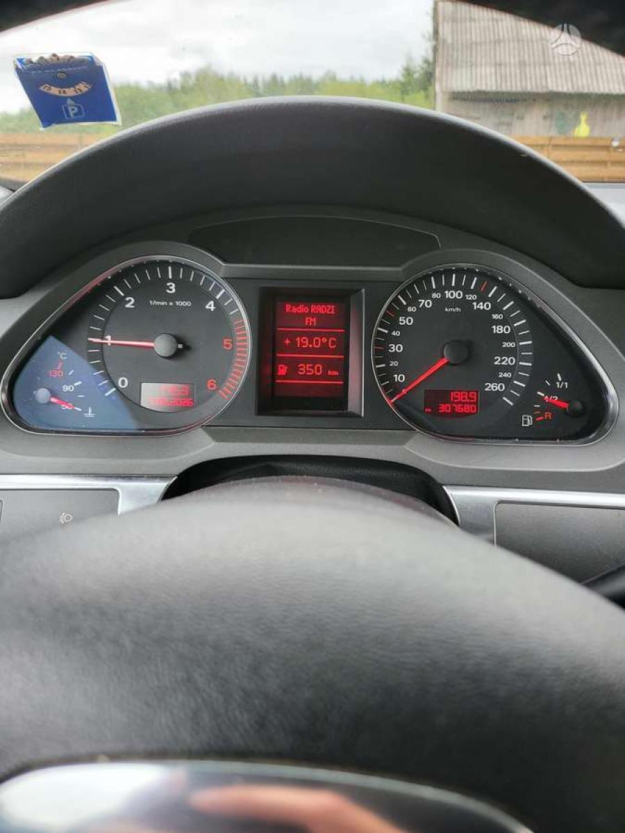 Black Audi A6 2005 in Telschi, with an engine capacity of 2.00 L and mileage of 308 thousand km for 2600 €, photo 10 on AUTOMOTO.COM.LV