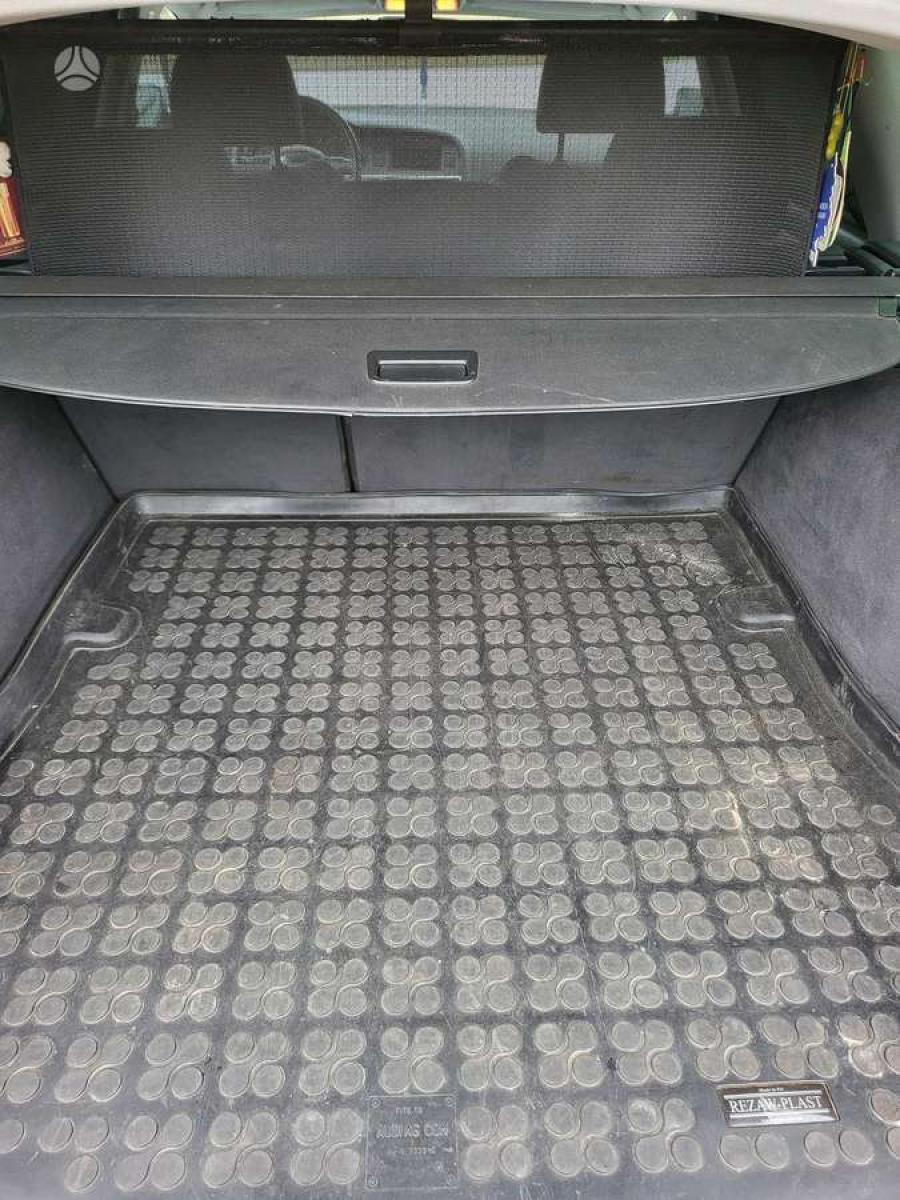 Black Audi A6 2005 in Telschi, with an engine capacity of 2.00 L and mileage of 308 thousand km for 2600 €, photo 19 on AUTOMOTO.COM.LV