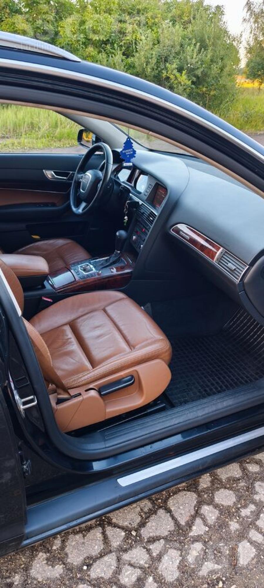 Melns Audi A6 2005 Ogre, ar dzinēja tilpumu 3.00 L un nobraukumu 434 tūkst. km par 2800 €, foto 7 vietnē AUTOMOTO.COM.LV