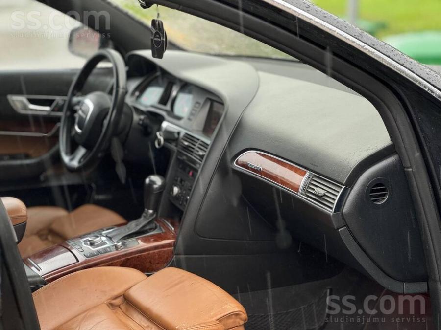 Black Audi A6 2005 in Riga, with an engine capacity of 3.00 L and mileage of 369 thousand km for 2250 €, photo 12 on AUTOMOTO.COM.LV