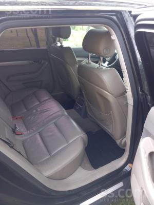 Black Audi A6 2006 in Tukums, with an engine capacity of 3.00 L and mileage of 400 thousand km for 1550 €, photo 6 on AUTOMOTO.COM.LV