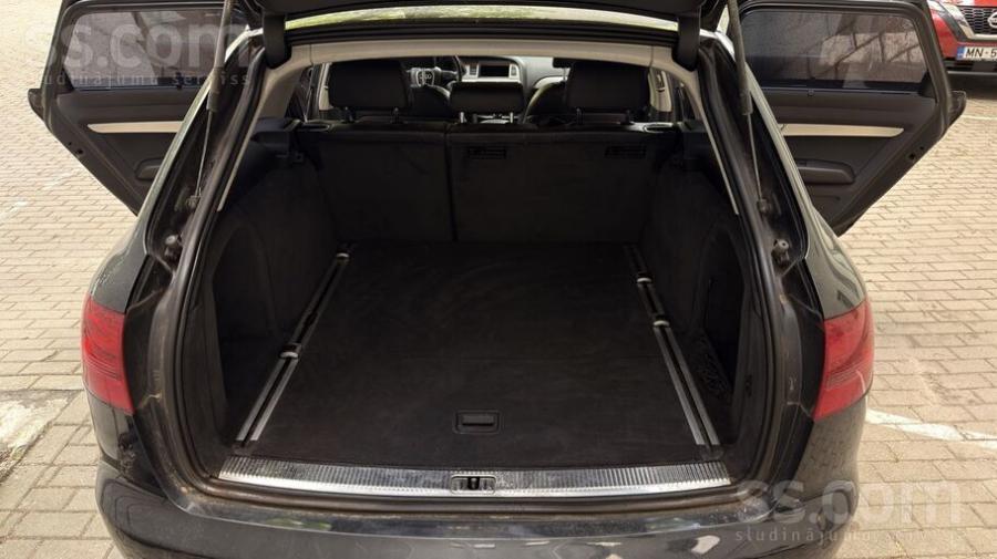 Melns Audi A6 2006 Madona, ar dzinēja tilpumu 2.70 L un nobraukumu 375 tūkst. km par 3750 €, foto 11 vietnē AUTOMOTO.COM.LV