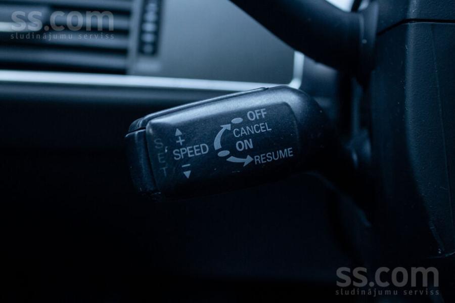 Melns Audi A6 2006 Jelgava, ar dzinēja tilpumu 2.70 L un nobraukumu 385 tūkst. km par 2600 €, foto 18 vietnē AUTOMOTO.COM.LV