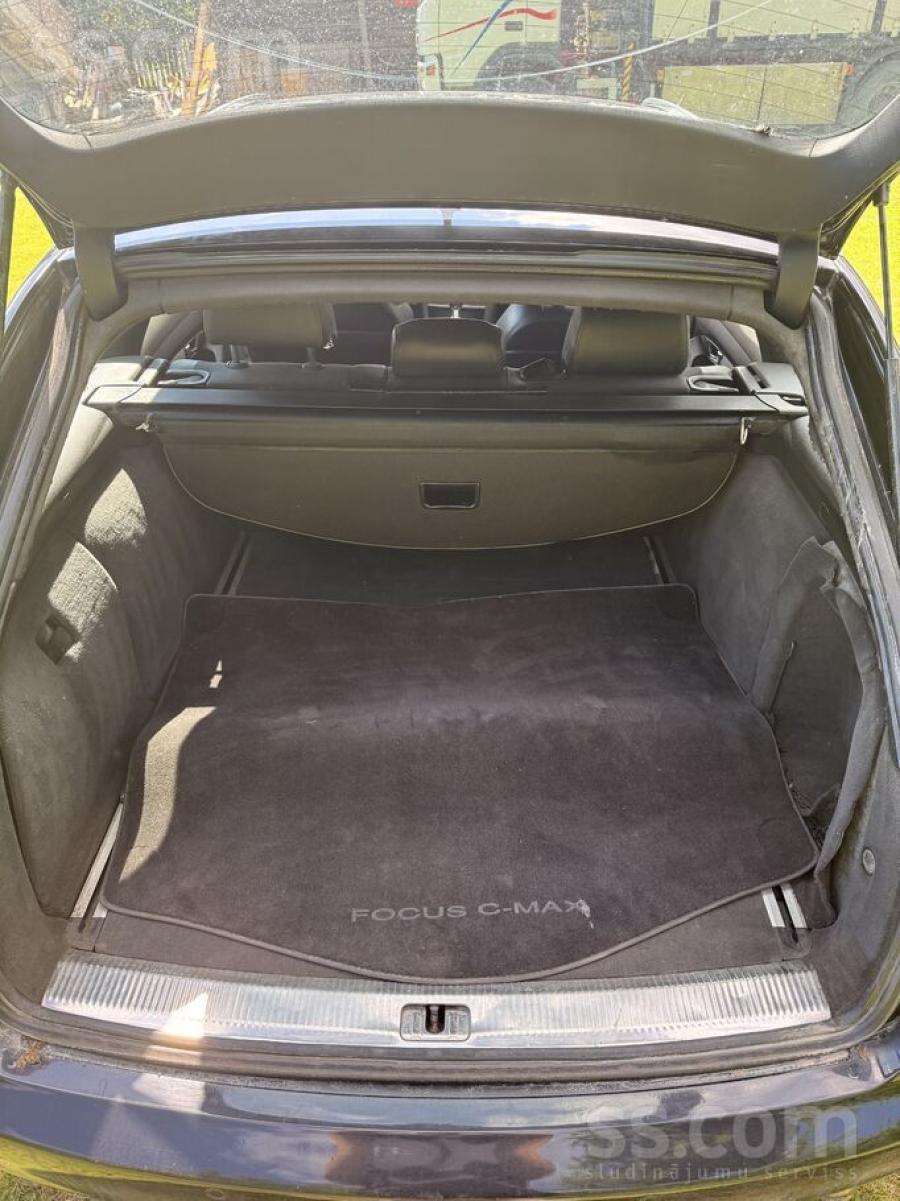 Black Audi A6 2006 in Jelgava, with an engine capacity of 2.70 L and mileage of 385 thousand km for 3050 €, photo 9 on AUTOMOTO.COM.LV
