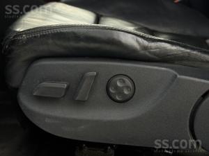 Black Audi A6 2006 in Riga, with an engine capacity of 3.00 L and mileage of 0 thousand km for 2999 €, photo 12 on AUTOMOTO.COM.LV