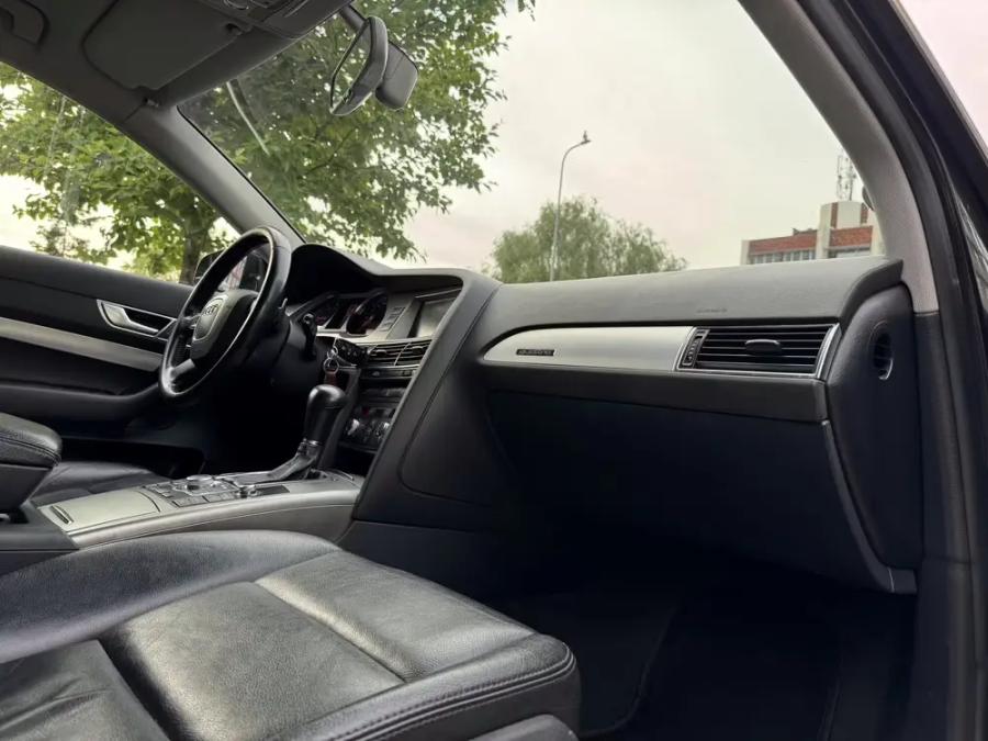 Black Audi A6 2006 in Riga, with an engine capacity of 3.00 L and mileage of 313 thousand km for 2990 €, photo 8 on AUTOMOTO.COM.LV