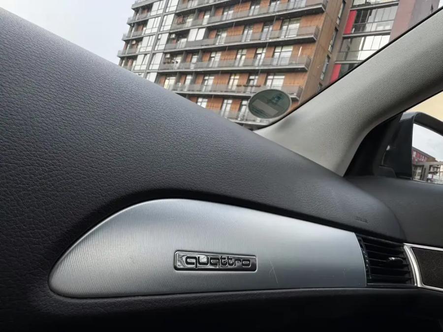 Black Audi A6 2006 in Riga, with an engine capacity of 3.00 L and mileage of 313 thousand km for 2990 €, photo 14 on AUTOMOTO.COM.LV