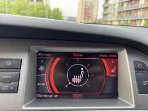 Black Audi A6 2006 in Riga, with an engine capacity of 3.00 L and mileage of 313 thousand km for 2990 €, photo 17 on AUTOMOTO.COM.LV