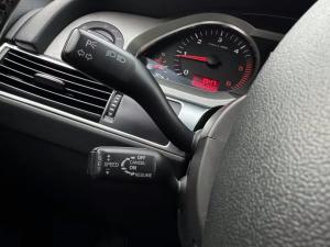 Black Audi A6 2006 in Riga, with an engine capacity of 3.00 L and mileage of 313 thousand km for 2990 €, photo 26 on AUTOMOTO.COM.LV