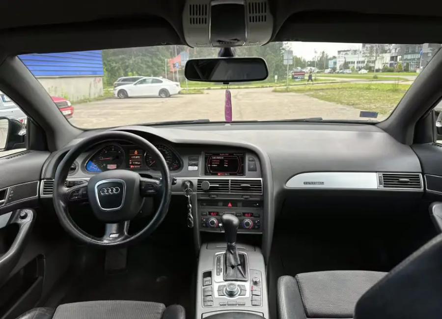 Black Audi A6 2006 in Riga, with an engine capacity of 3.00 L and mileage of 317 thousand km for 3290 €, photo 11 on AUTOMOTO.COM.LV