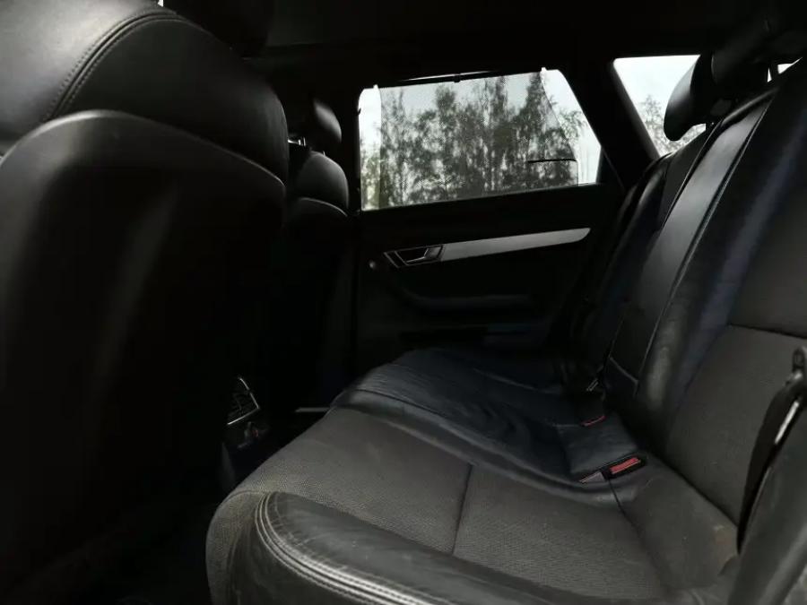 Black Audi A6 2006 in Riga, with an engine capacity of 3.00 L and mileage of 317 thousand km for 3290 €, photo 12 on AUTOMOTO.COM.LV