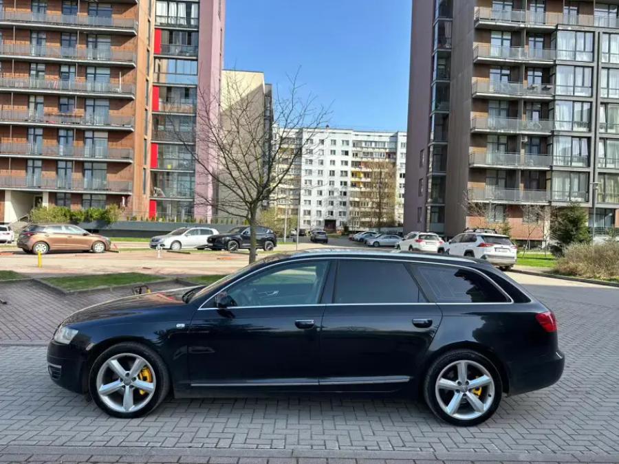 Black Audi A6 2006 in Riga, with an engine capacity of 3.00 L and mileage of 306 thousand km for 3990 €, photo 4 on AUTOMOTO.COM.LV