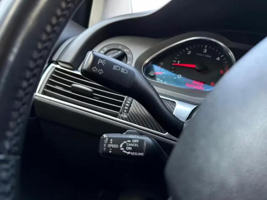 Black Audi A6 2006 in Riga, with an engine capacity of 3.00 L and mileage of 306 thousand km for 3990 €, photo 26 on AUTOMOTO.COM.LV