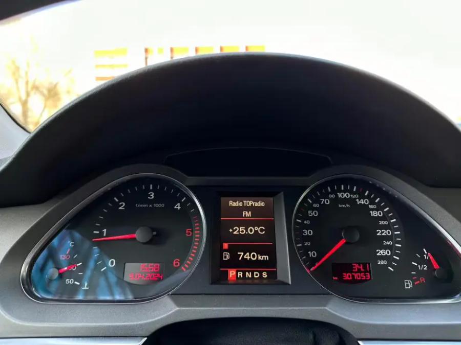 Black Audi A6 2006 in Riga, with an engine capacity of 3.00 L and mileage of 306 thousand km for 3990 €, photo 28 on AUTOMOTO.COM.LV