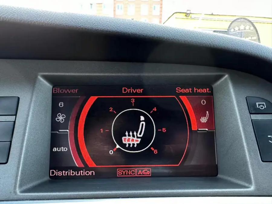 Black Audi A6 2006 in Riga, with an engine capacity of 3.00 L and mileage of 306 thousand km for 3990 €, photo 34 on AUTOMOTO.COM.LV