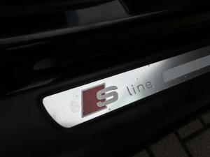 Black Audi A6 2006 in Riga, with an engine capacity of 3.00 L and mileage of 267 thousand km for 4690 €, photo 13 on AUTOMOTO.COM.LV