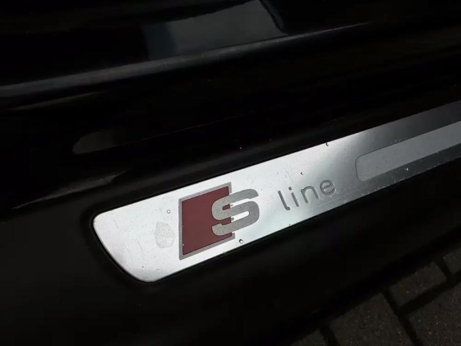Black Audi A6 2006 in Riga, with an engine capacity of 3.00 L and mileage of 267 thousand km for 4690 €, photo 13 on AUTOMOTO.COM.LV