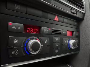 Black Audi A6 2006 in Riga, with an engine capacity of 3.00 L and mileage of 267 thousand km for 4690 €, photo 26 on AUTOMOTO.COM.LV