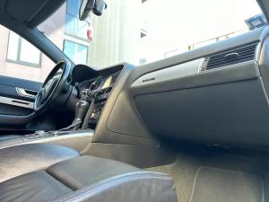 Black Audi A6 2006 in Riga, with an engine capacity of 3.00 L and mileage of 246 thousand km for 3390 €, photo 17 on AUTOMOTO.COM.LV