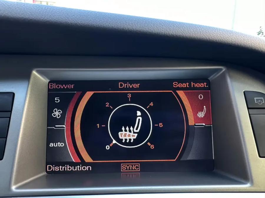 Black Audi A6 2006 in Riga, with an engine capacity of 3.00 L and mileage of 246 thousand km for 3390 €, photo 31 on AUTOMOTO.COM.LV