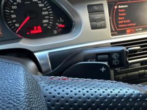 Black Audi A6 2006 in Riga, with an engine capacity of 3.00 L and mileage of 246 thousand km for 3390 €, photo 38 on AUTOMOTO.COM.LV