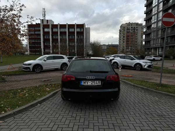 Черный Ауди А6 2006 в Рига, объемом двигателя 3.00 л и пробегом 289 тыс. км за 4390 €, фото 5 на AUTOMOTO.COM.LV