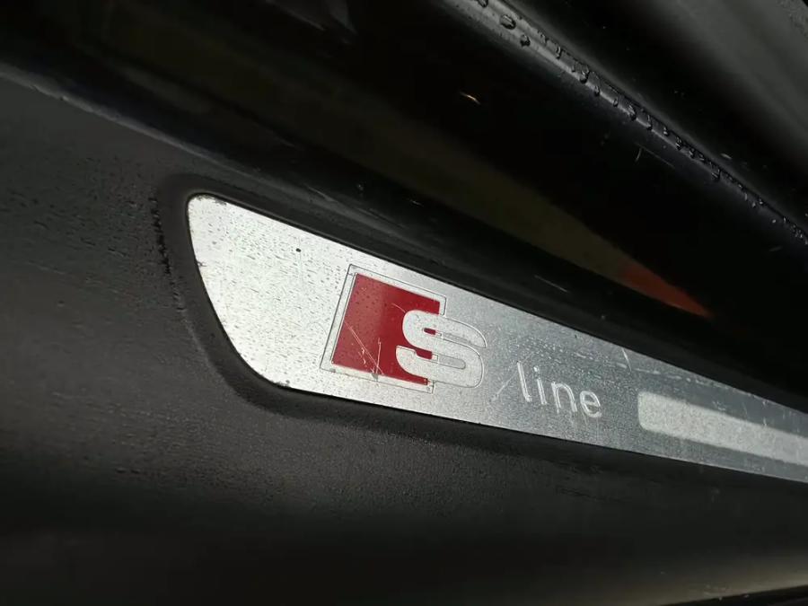 Black Audi A6 2006 in Riga, with an engine capacity of 3.00 L and mileage of 289 thousand km for 4390 €, photo 9 on AUTOMOTO.COM.LV