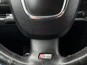 Black Audi A6 2006 in Riga, with an engine capacity of 3.00 L and mileage of 289 thousand km for 4390 €, photo 13 on AUTOMOTO.COM.LV