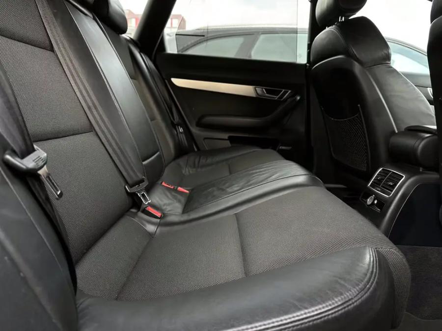 Black Audi A6 2006 in Riga, with an engine capacity of 3.00 L and mileage of 289 thousand km for 4390 €, photo 16 on AUTOMOTO.COM.LV