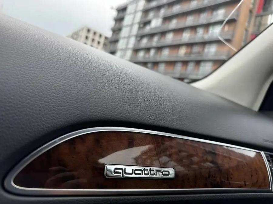 Black Audi A6 2006 in Riga, with an engine capacity of 3.00 L and mileage of 396 thousand km for 4990 €, photo 9 on AUTOMOTO.COM.LV