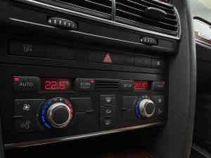 Black Audi A6 2006 in Riga, with an engine capacity of 3.00 L and mileage of 396 thousand km for 4990 €, photo 15 on AUTOMOTO.COM.LV