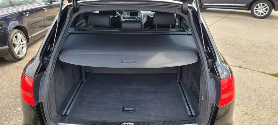 Black Audi A6 2006 in Riga, with an engine capacity of 3.00 L and mileage of 268 thousand km for 3500 €, photo 9 on AUTOMOTO.COM.LV