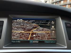 Black Audi A6 2006 in Riga, with an engine capacity of 3.00 L and mileage of 387 thousand km for 3990 €, photo 15 on AUTOMOTO.COM.LV