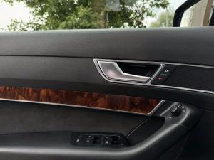 Black Audi A6 2006 in Riga, with an engine capacity of 3.00 L and mileage of 387 thousand km for 3990 €, photo 22 on AUTOMOTO.COM.LV