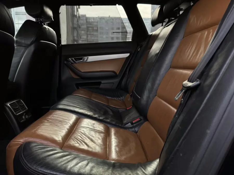 Black Audi A6 2006 in Riga, with an engine capacity of 3.00 L and mileage of 386 thousand km for 2790 €, photo 13 on AUTOMOTO.COM.LV