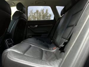 Black Audi A6 2006 in Riga, with an engine capacity of 3.00 L and mileage of 339 thousand km for 3290 €, photo 14 on AUTOMOTO.COM.LV