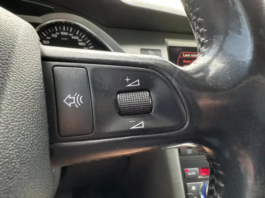 Black Audi A6 2006 in Riga, with an engine capacity of 3.00 L and mileage of 339 thousand km for 3290 €, photo 22 on AUTOMOTO.COM.LV