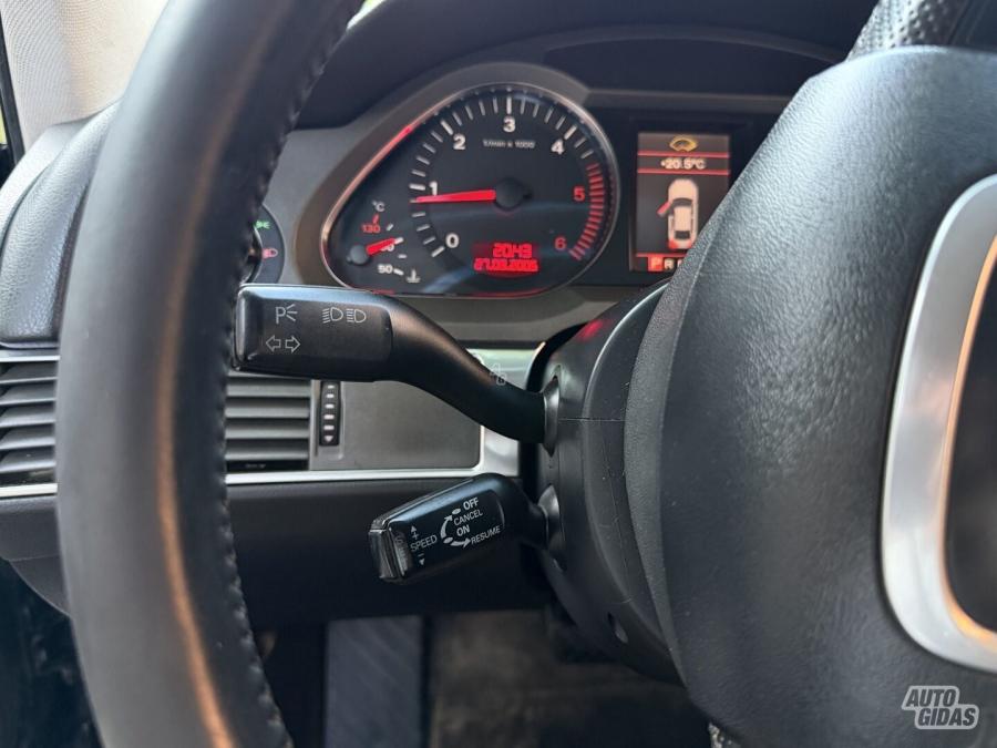 Black Audi A6 2006 in Vilnius, with an engine capacity of 3.00 L and mileage of 480 thousand km for 1999 €, photo 19 on AUTOMOTO.COM.LV