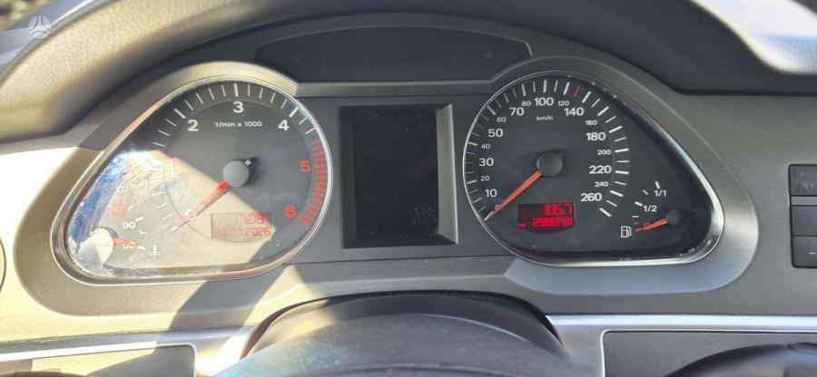 Черный Ауди А6 2006 в Вильнюс, объемом двигателя 1.97 л и пробегом 299 тыс. км за 950 €, фото 18 на AUTOMOTO.COM.LV