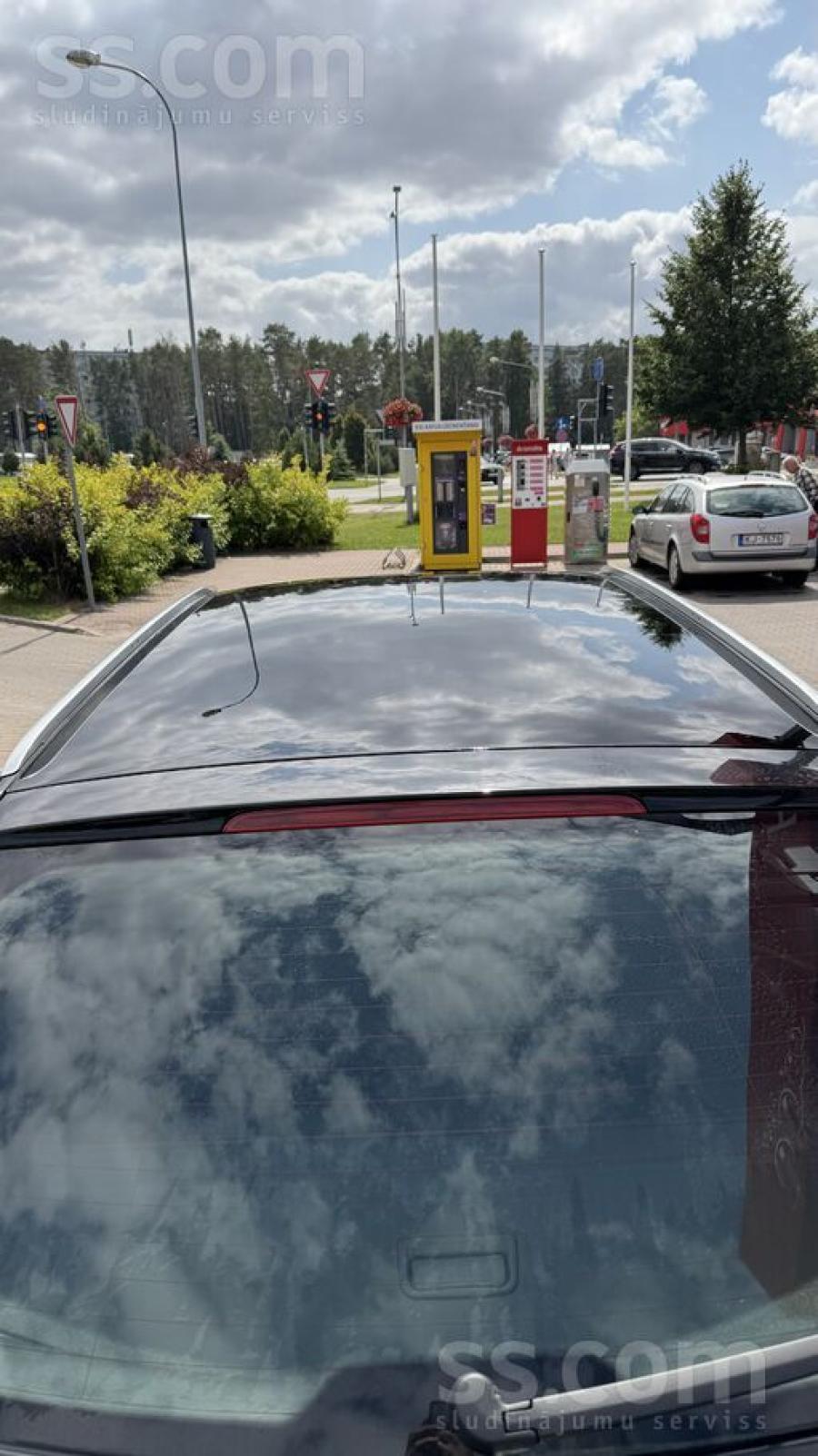 Black Audi A6 2006 in Riga, with an engine capacity of 2.40 L and mileage of 243 thousand km for 3200 €, photo 5 on AUTOMOTO.COM.LV