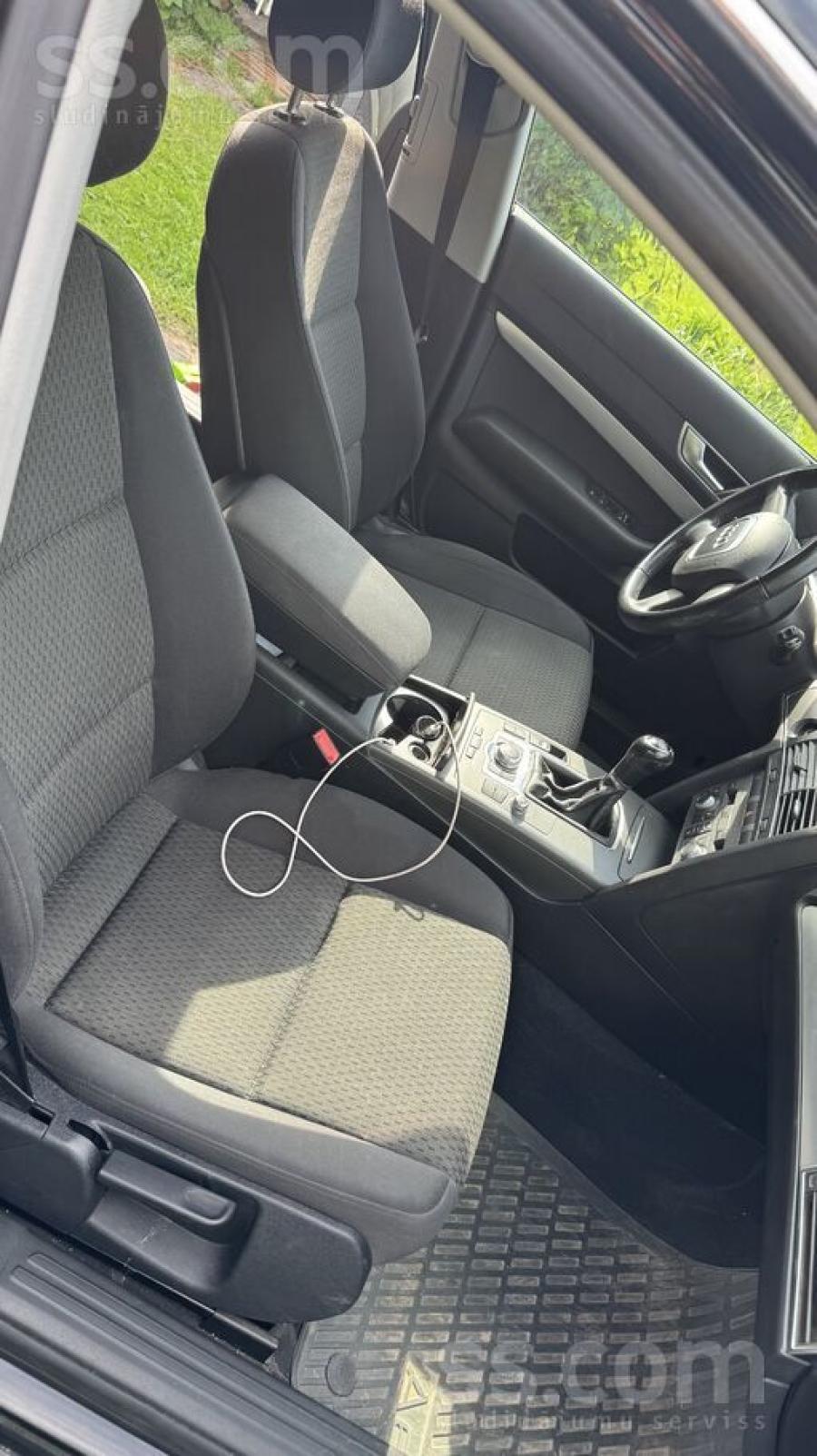 Black Audi A6 2006 in Riga, with an engine capacity of 2.40 L and mileage of 243 thousand km for 3200 €, photo 8 on AUTOMOTO.COM.LV