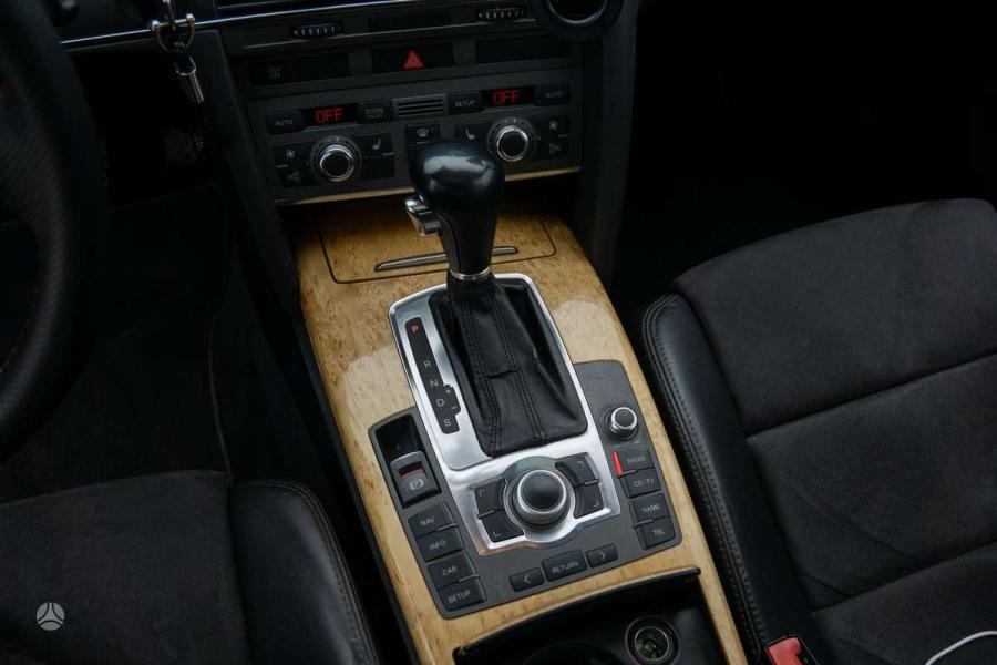 Melns Audi A6 2006 Kauņa, ar dzinēja tilpumu 2.97 L un nobraukumu 368 tūkst. km par 4600 €, foto 31 vietnē AUTOMOTO.COM.LV